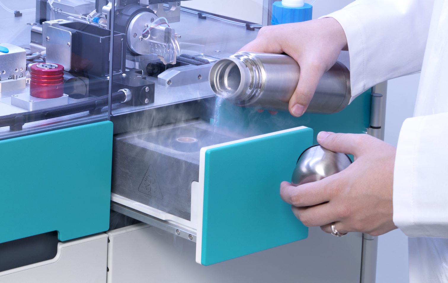 A paradigm shift in cryo-EM sample preparation | SPT Labtech